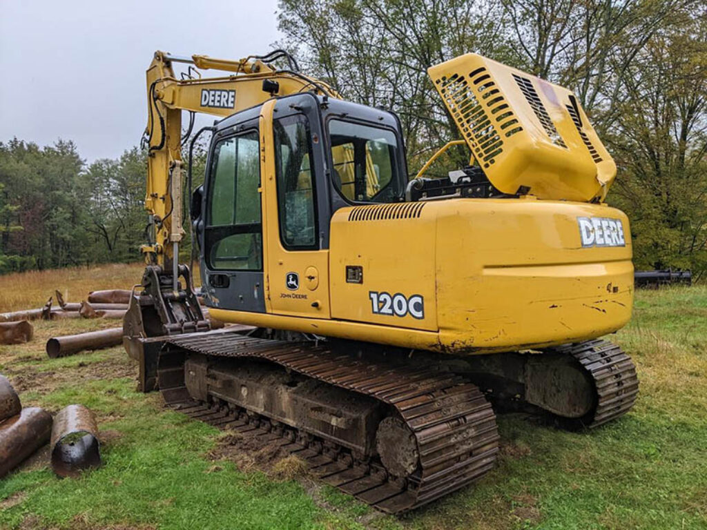 2007 John Deere 120C Excavator - Central Auction Group