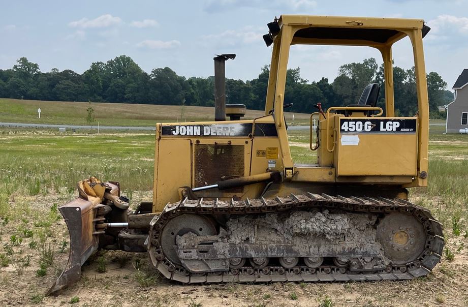 [Auction]: 1996 John Deere 450G LGP Dozer | damaged | CAG