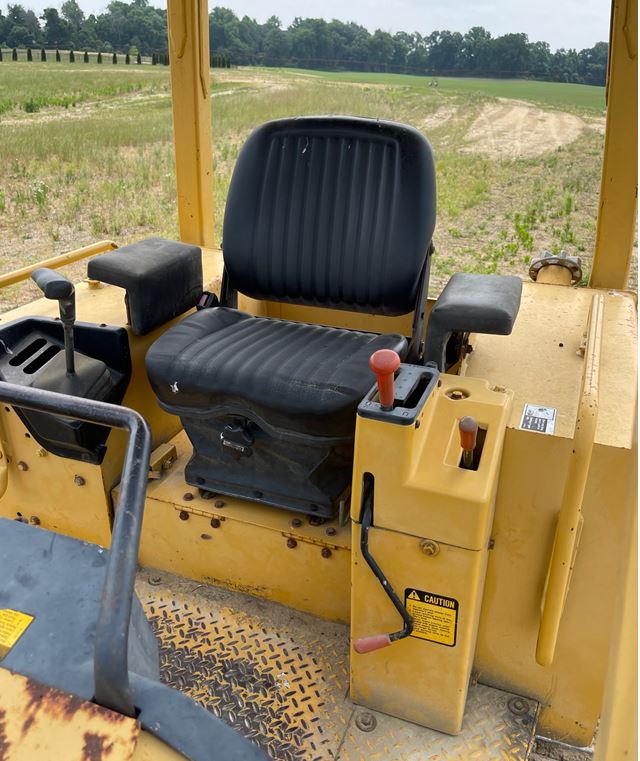 [Auction]: 1996 John Deere 450G LGP Dozer - CAG