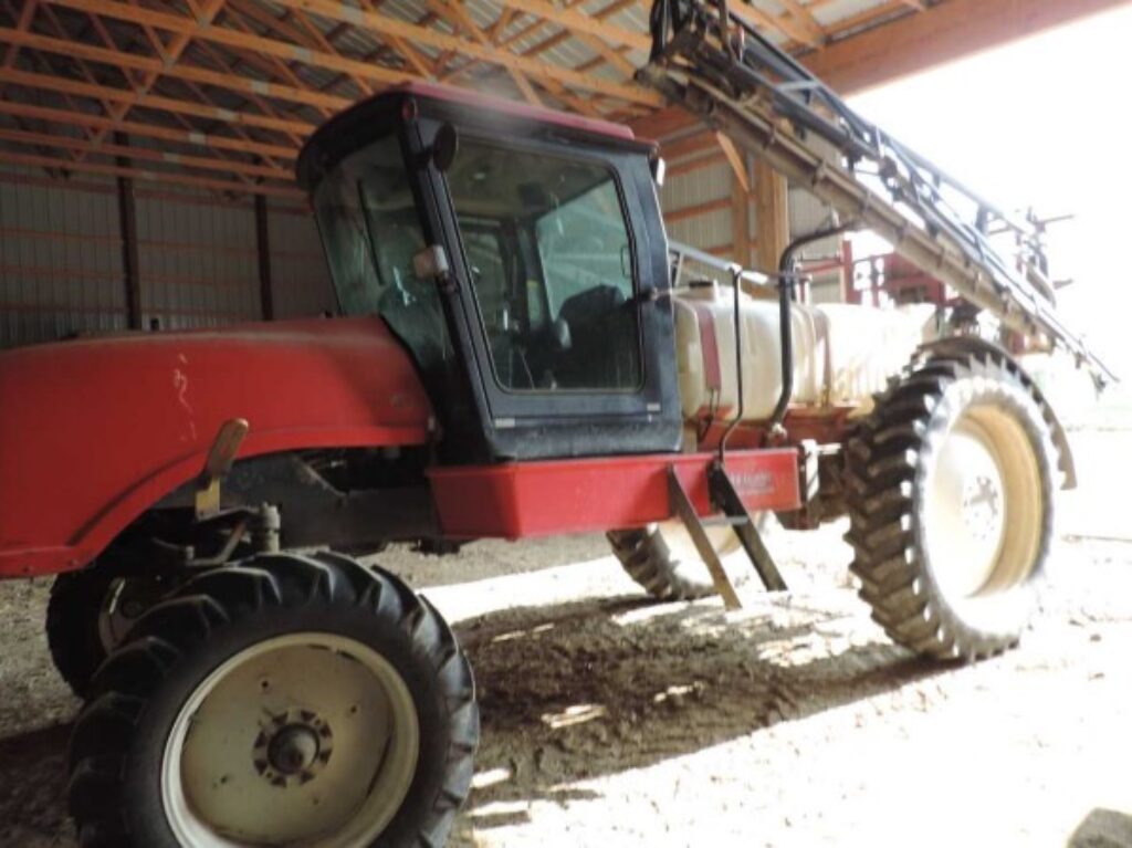 [Auction]: 1998 Apache 560 Sprayer - CAG