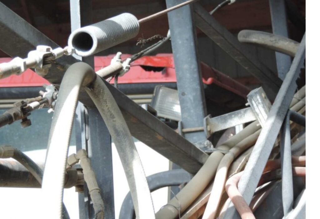 [Auction]: 1998 Apache 560 Sprayer - CAG