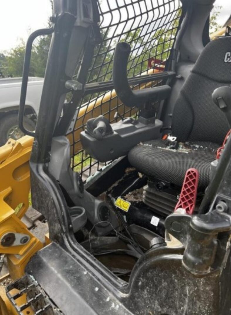 [Auction]: 2023 Caterpillar 299D3 Skid Steer | est 247.7 hours miles ...
