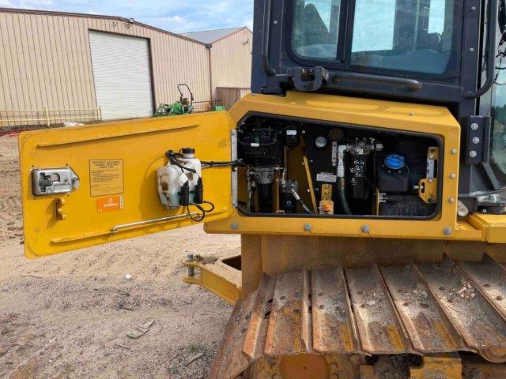[Auction]: 2023 John Deere 700L LGP Dozer | CAG