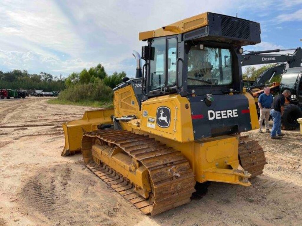 [Auction]: 2023 John Deere 700L LGP Dozer | CAG