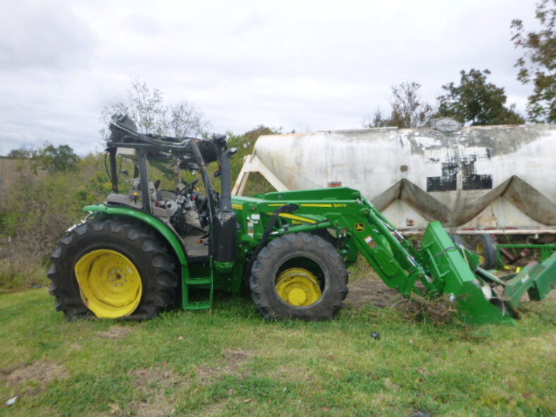 [Auction]: 2022 John Deere 5100M Tractor - CAG