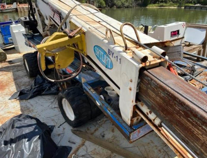 [Auction]: 2011 Skylift Mini D33 Plus Skylift - CAG