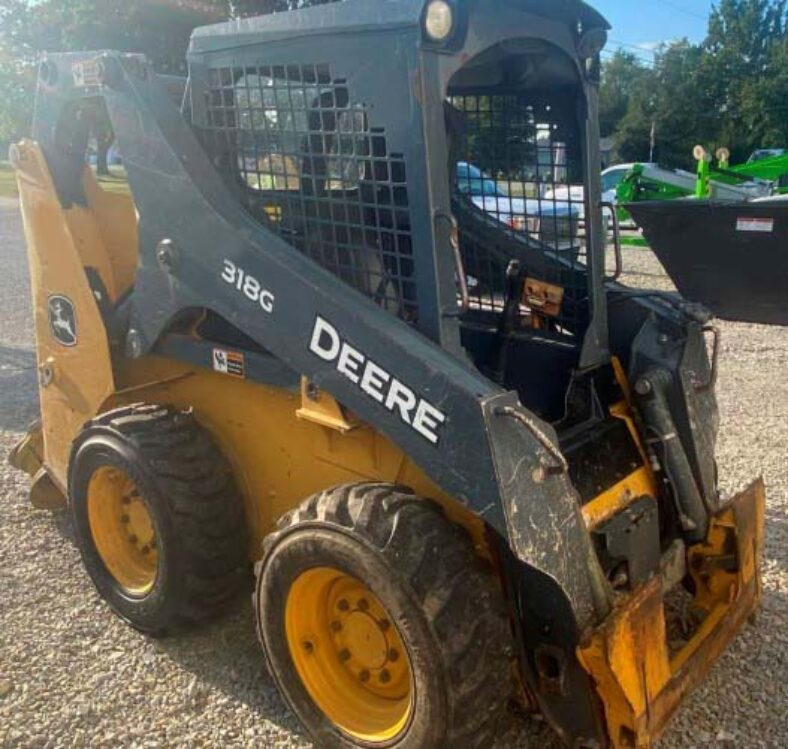 [Auction]: 2021 John Deere 318G Skid Steer - CAG