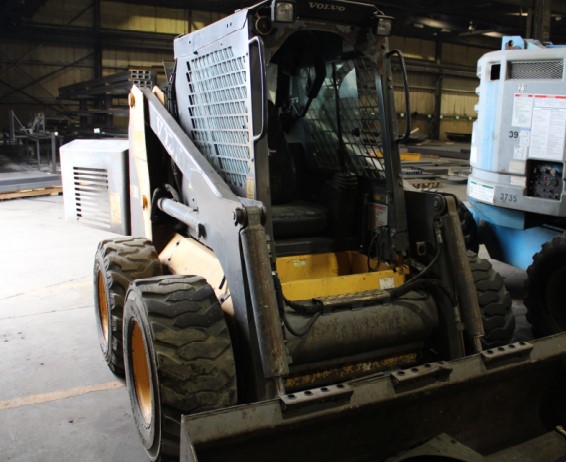 [Auction]: 1999 Volvo MC90B Skid Steer | est. 2,239 hours miles ...