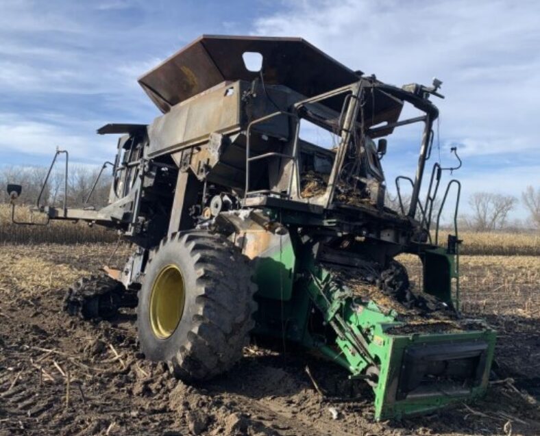 [Auction]: 2012 John Deere 9570 STS Combine | CAG