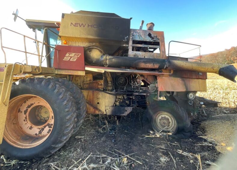 [Auction]: 1993 New Holland TR96 Combine - CAG