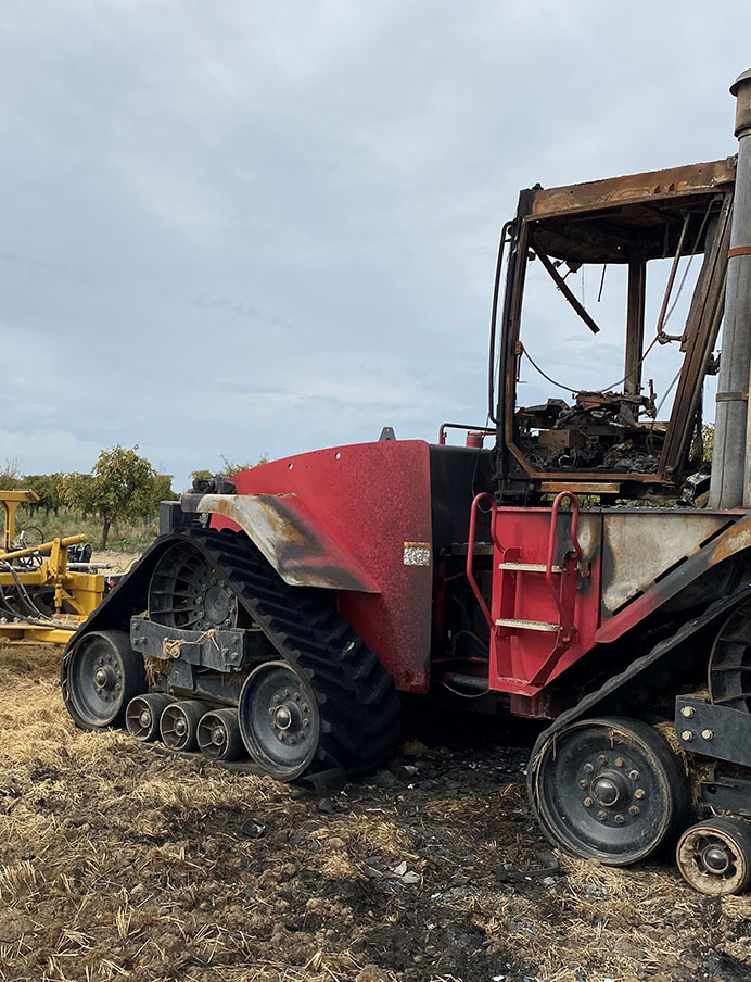 [Auction]: 2004 CASE IH STX375 Tractor - CAG
