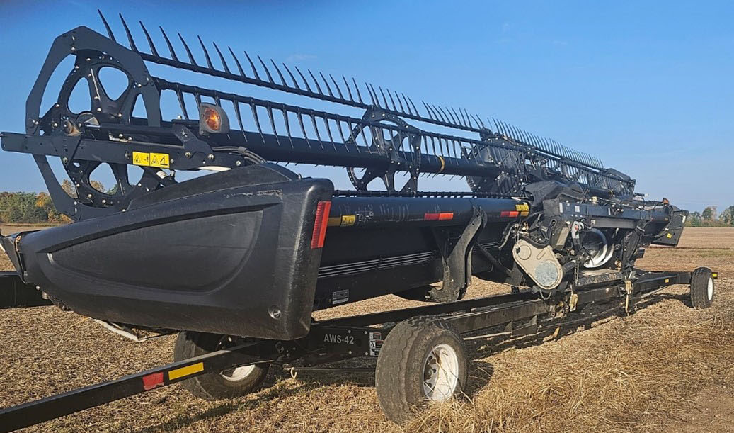 [Auction]: 2015 MacDon FD75 Header - CAG