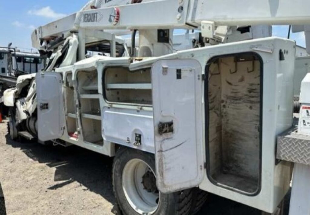 [Auction]: 2019 International HV507 4x4 w/ Versalift VST-6000 Boom Unit ...