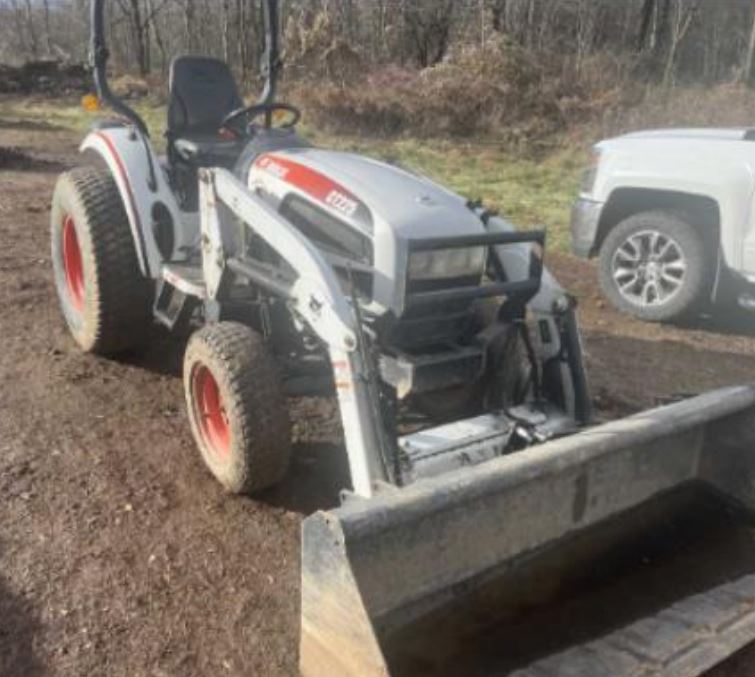[Auction]: 2011 Bobcat CT225 Tractor with Loader - CAG