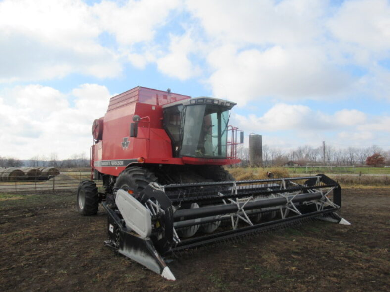 [Auction]: 1998 Massey Ferguson 8780 Combine | CAG