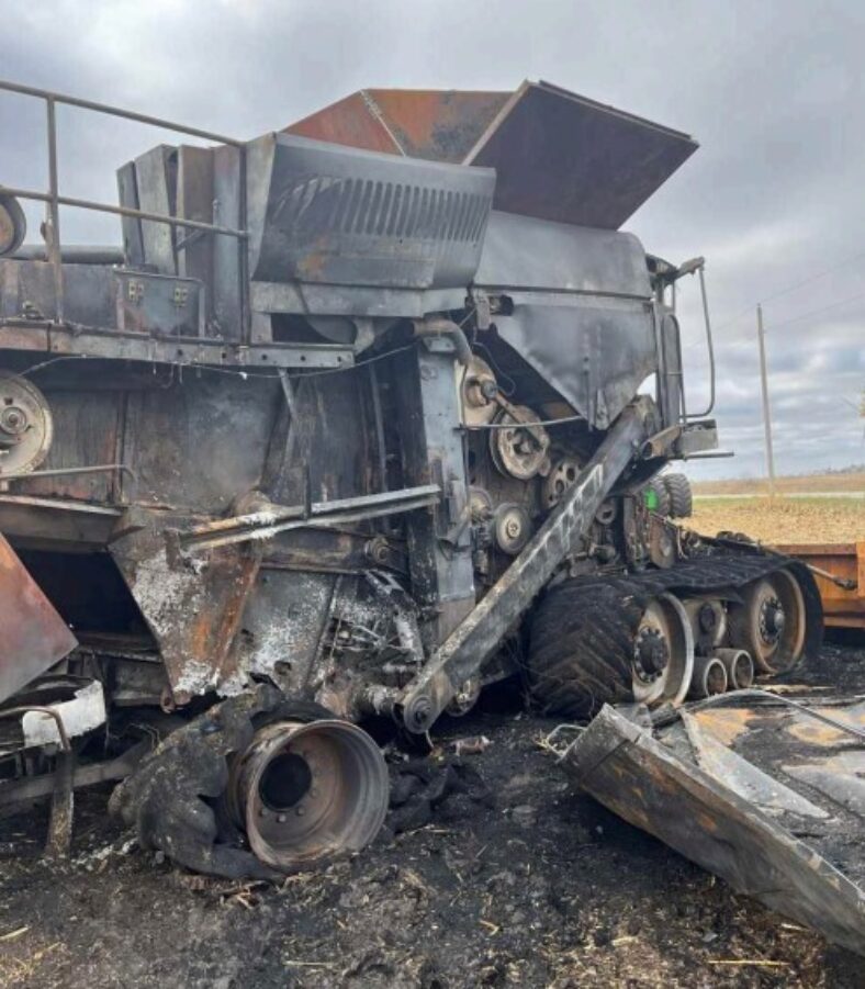 [Auction]: 2010 Caterpillar Lexion 595R Combine | Iowa | damaged | CAG