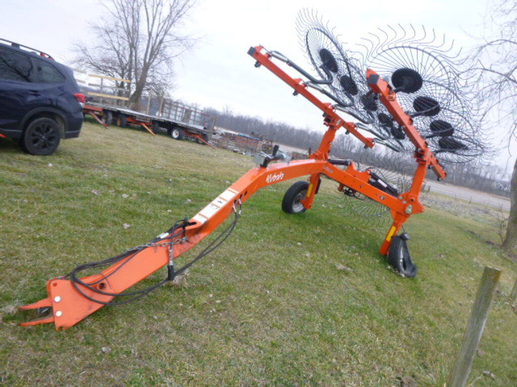[Auction]: 2022 Kubota RA210CR Hay Rake | Ohio | damaged | CAG