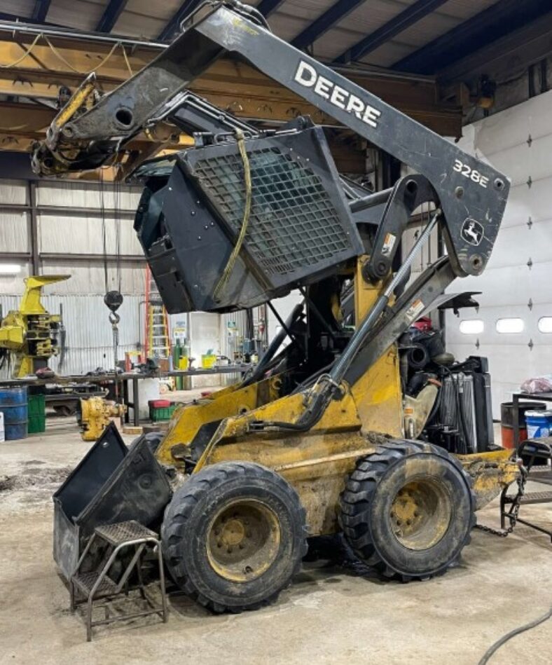 [Auction]: 2015 John Deere 328E Skid Steer - CAG