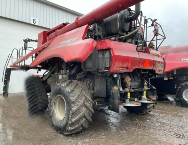 [Auction]: 2021 Case IH 9250 Combine with Tracks | Engine Hours: est ...