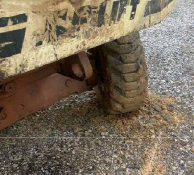 [Auction]: 1995 JLG 60H Wheeled Articulated Boom Lift | est. 10,000 ...