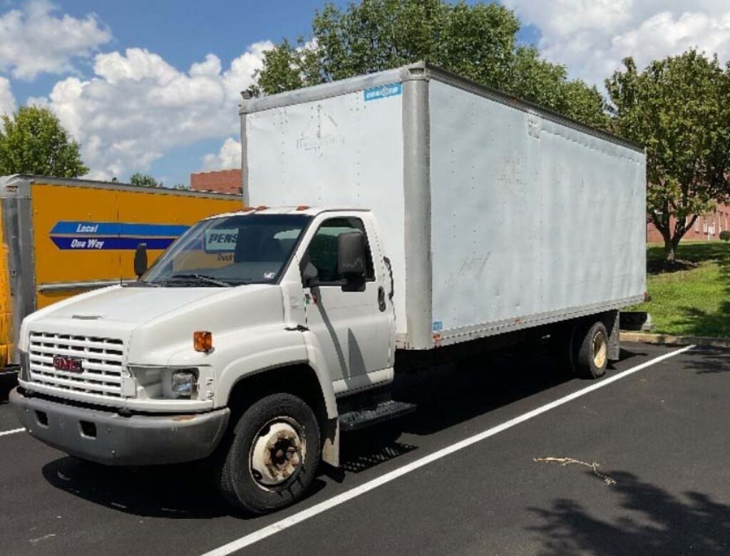 [Auction]: 2005 GMC Topkick C5500 Box Truck | VIN: 1GDG5C1E25F904539 ...