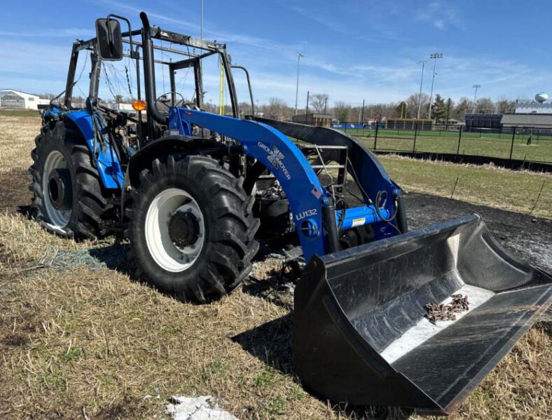 [Auction]: 2012 New Holland T5060 Tractor | Iowa | damaged | CAG