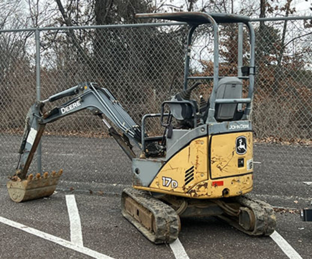 [Auction]: 2008 John Deere 17D Excavator | est 1,586 hours miles ...
