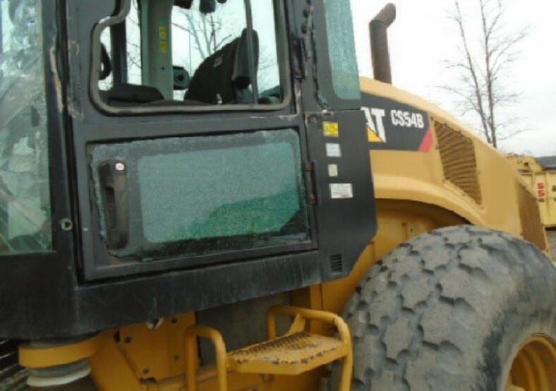 [Auction]: 2015 Caterpillar CS54B Vibratory Soil Compactor | est. 1,399 ...