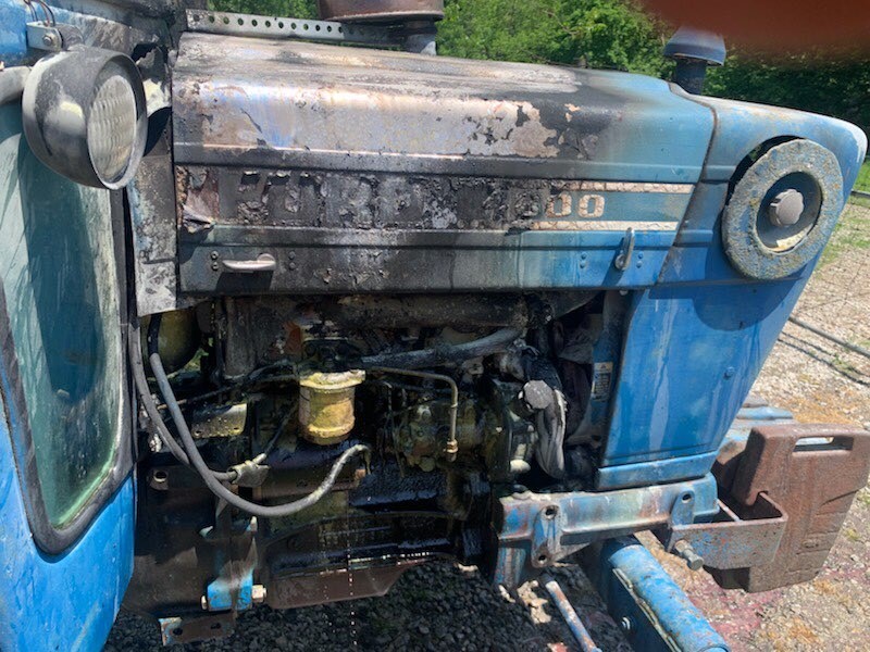 [Auction]: Ford 4600 Tractor | Missouri | damaged | CAG