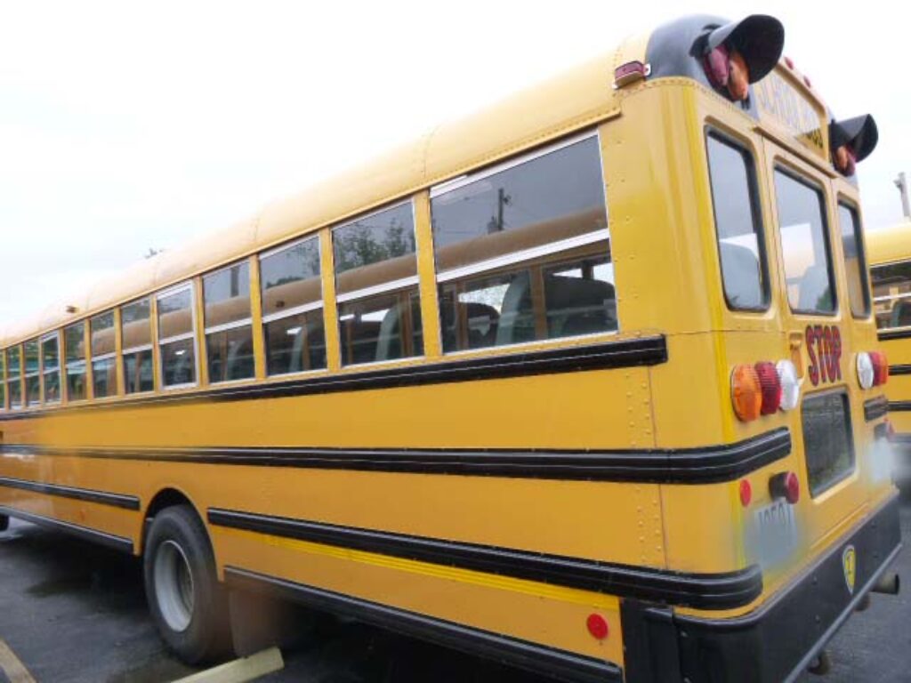 [Auction]: 2006 International-Navistar CE300 School Bus | VIN ...