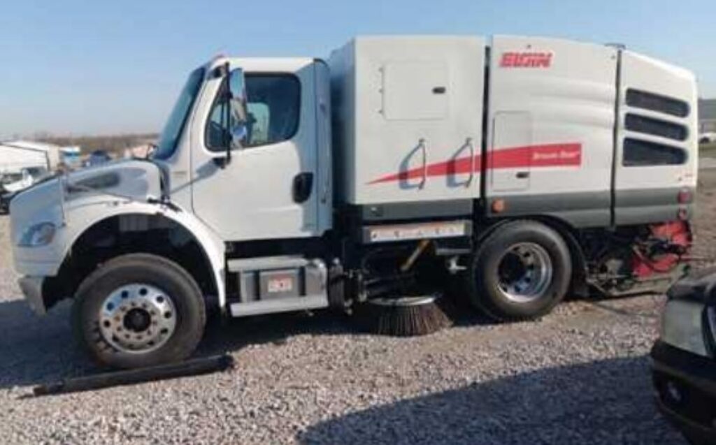 [Auction]: 2024 Freightliner M2 Elgin Street Sweeper | VIN ...