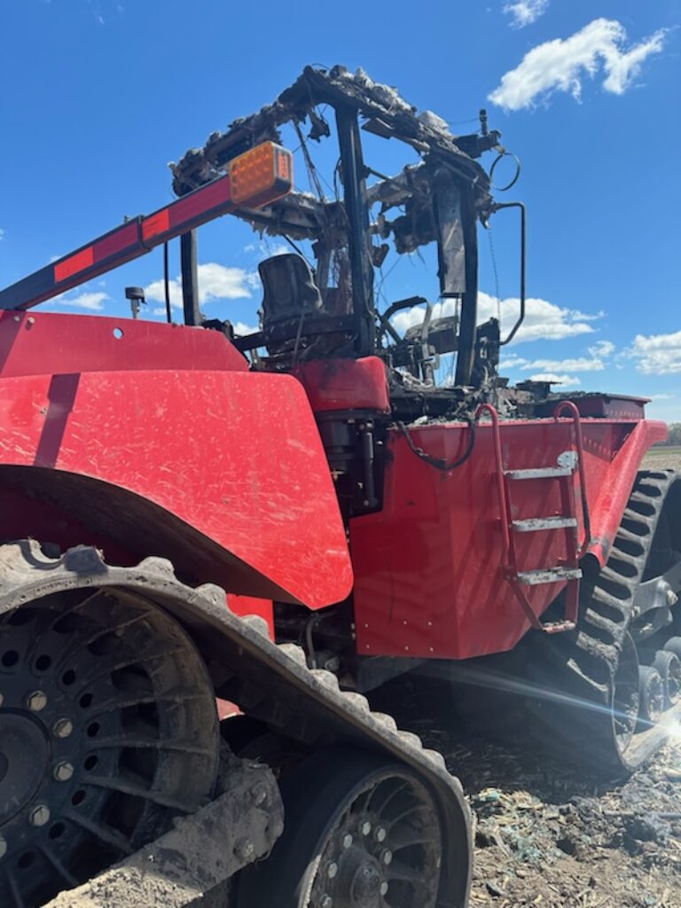 [Auction]: 2019 CASE IH 620 Quad Tractor | est. 2586 hours miles ...