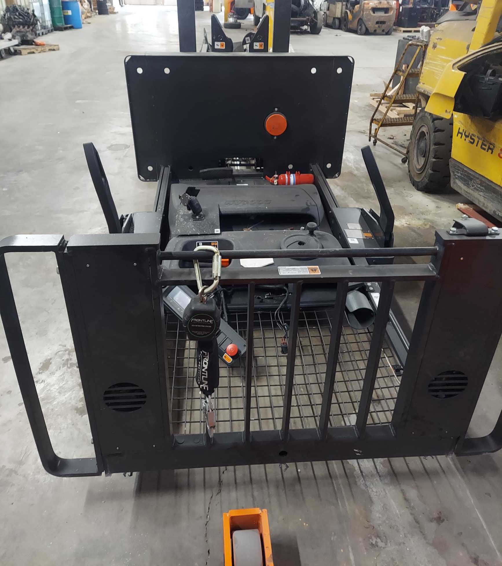 [Auction]: 2023 Doosan BOP15S-9 Order Picker | Missouri | damaged | CAG