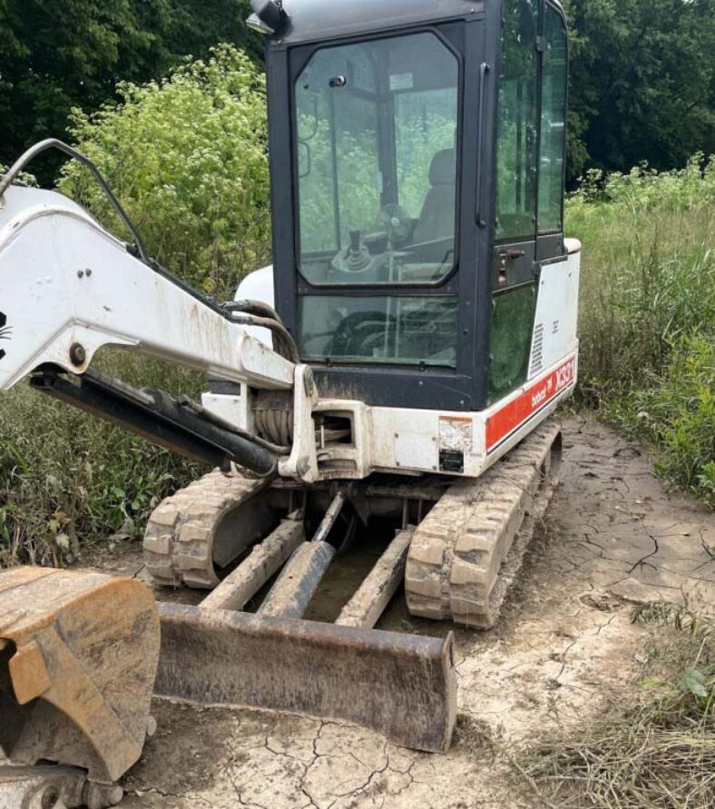 [Auction]: 1999 Bobcat X331 Excavator - CAG