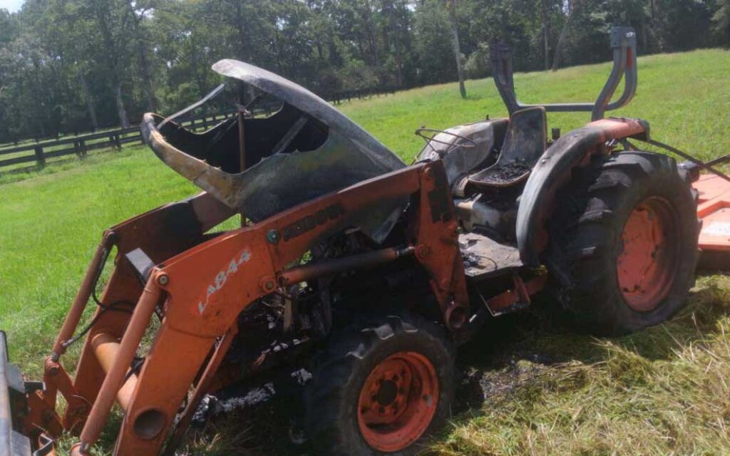 [Auction]: 2013 Kubota MX5100 Tractor with Mower | Texas | damaged | CAG