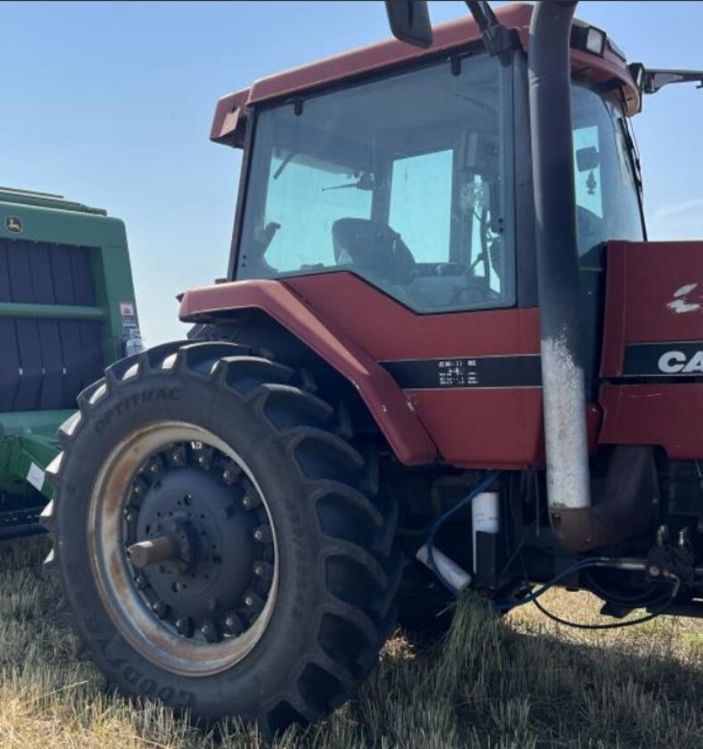 [Auction]: 1997 CASE IH 8920 Tractor | est. 6589 hours miles | damaged ...