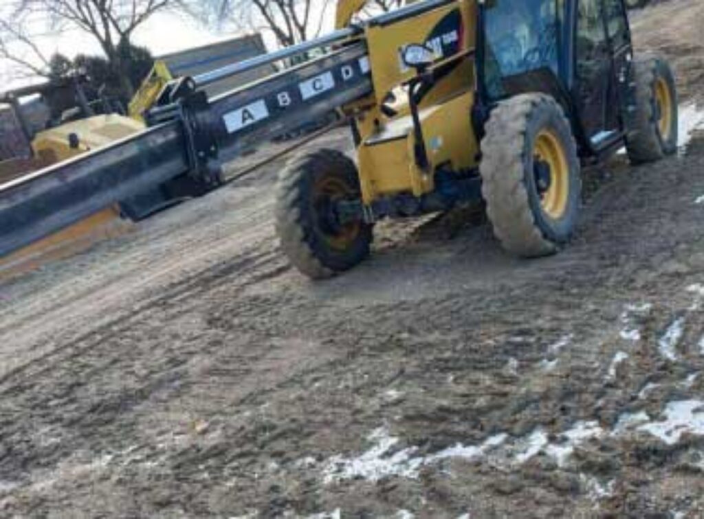 [Auction]: 2017 Caterpillar TL642D Skytrack Telehandler - CAG