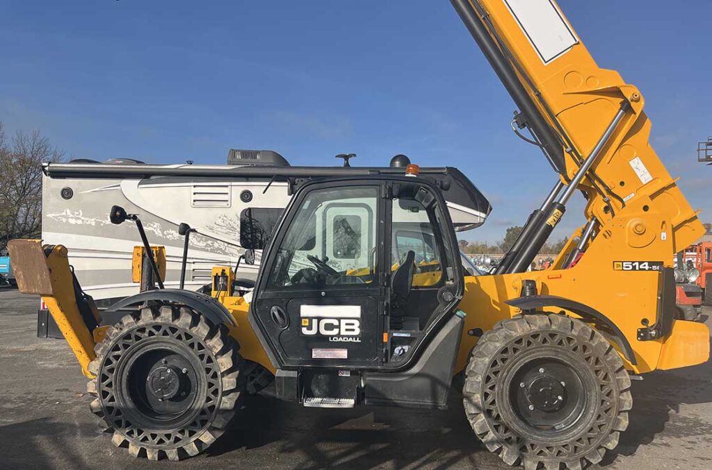 [Auction]: 2021 JCB 514-56 Telehandler | est. 1555 hours miles ...