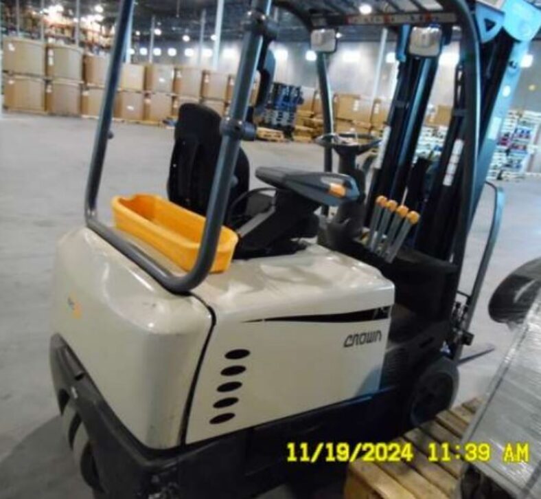 [Auction]: 2023 Crown SC5745-40 Forklift | Florida | damaged | CAG