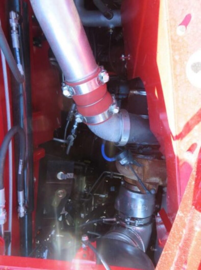 [Auction]: 2025 CASE IH 9260 Combine | est. 0 hours miles | damaged | CAG