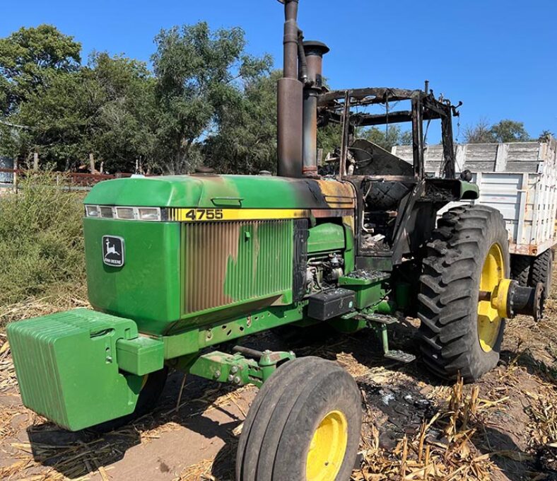 [Auction]: 1989 John Deere 4755 Tractor | Nebraska | damaged | CAG