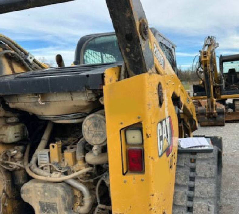 [Auction]: 2020 Caterpillar 289D3 Skid Steer | Est 2,693 hours miles | damaged | CAG