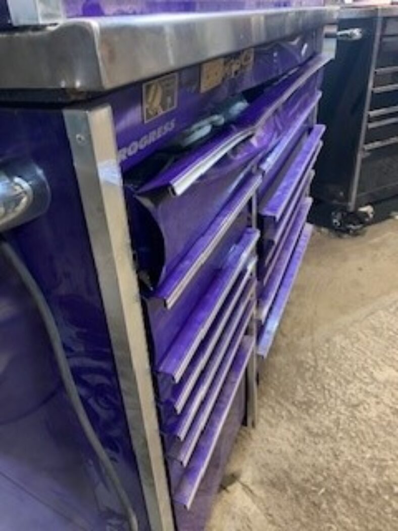 [Auction]: Snap-On Tool Box | damaged | CAG