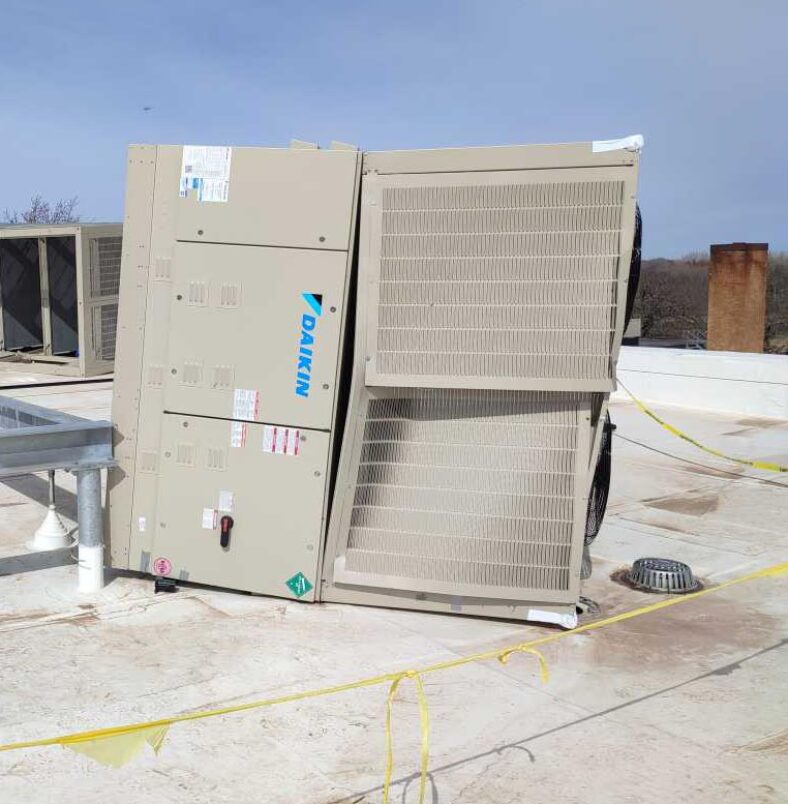 [Auction]: Daikin Trailblazer AGZ 140E Air Cooled Scroll Chillers ...