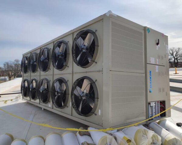 [Auction]: Daikin Trailblazer AGZ 140E Air Cooled Scroll Chillers ...