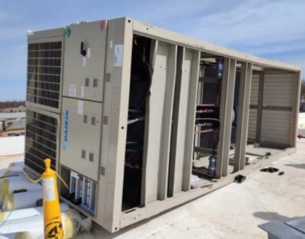 [Auction]: Daikin Trailblazer AGZ 140E Air Cooled Scroll Chillers ...