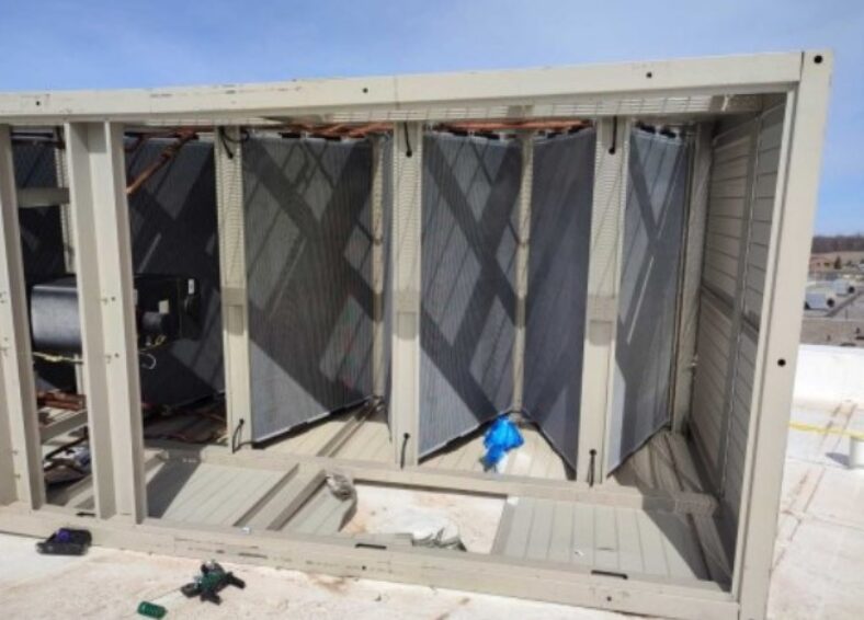 [Auction]: Daikin Trailblazer AGZ 140E Air Cooled Scroll Chillers ...