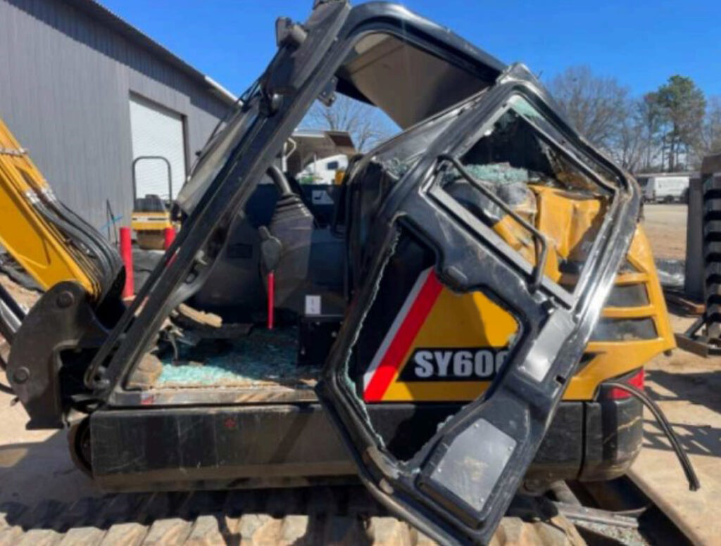 [Auction]: 2024 Sany SY60C Excavator | est. 228 hours miles | damaged | CAG