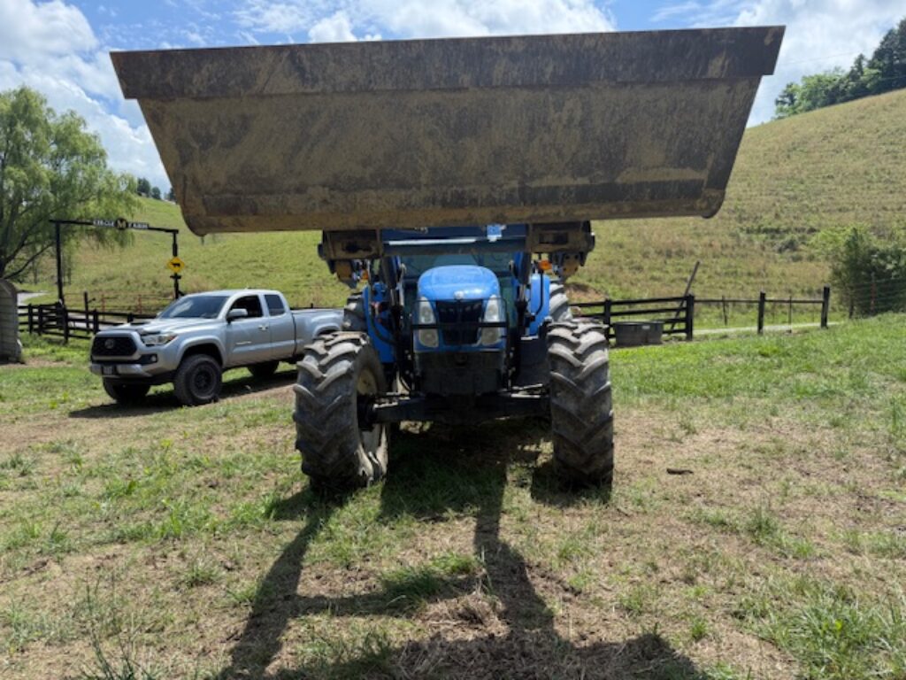 [Auction]: 2013 New Holland T5060 Tractor | est. 2,813 hours miles ...
