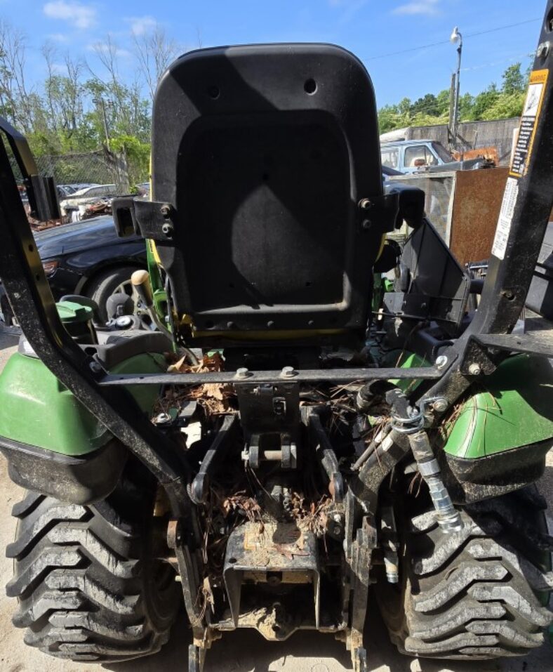 [Auction]: 2018 John Deere 1025R Tractor | North Carolina | damaged | CAG